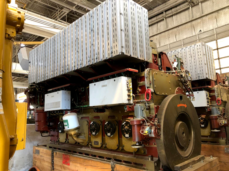 AskTakeGo : Marine Engine MAK 6M25 Pair